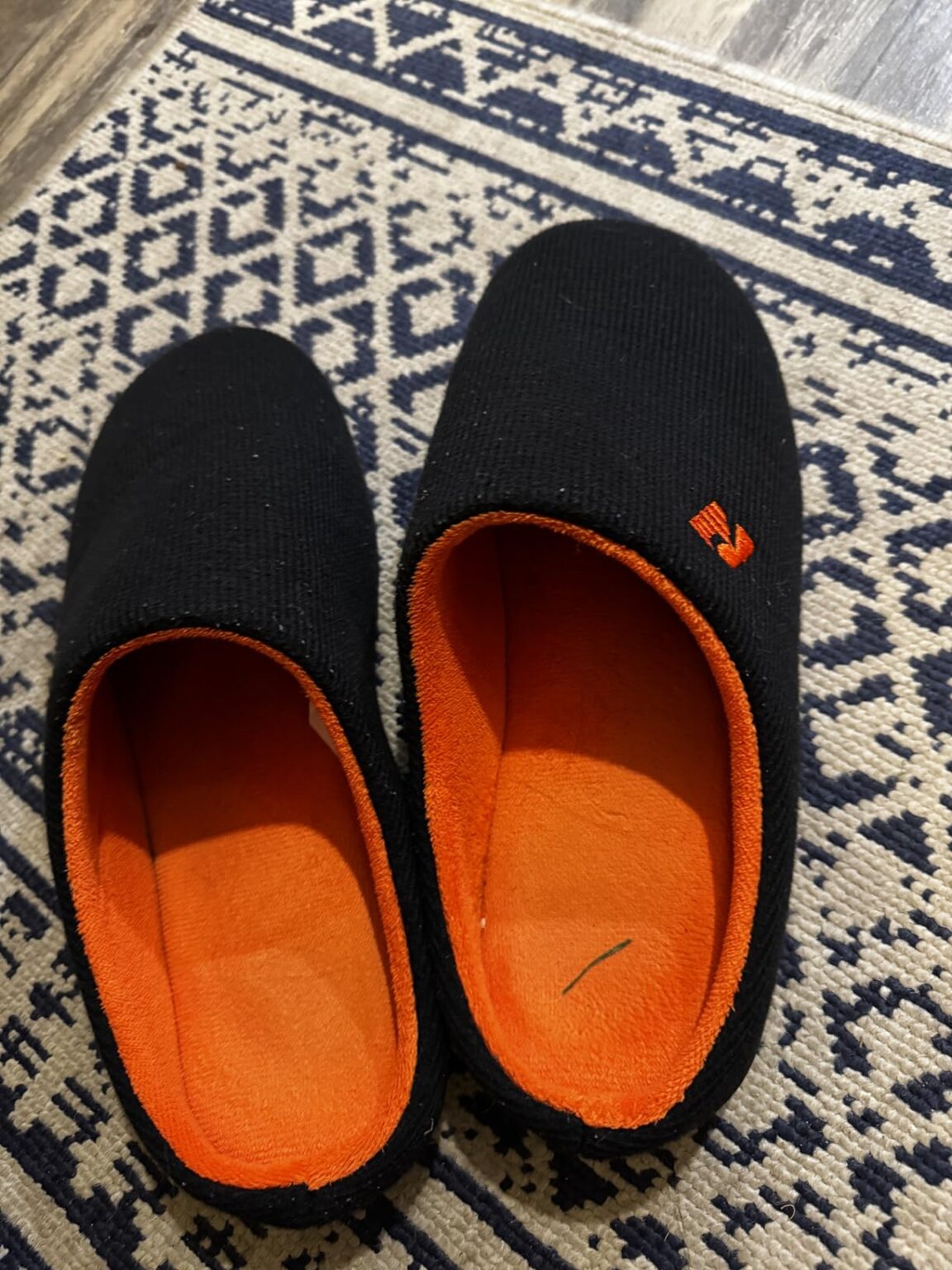 Best Slippers 2026: Expert Reviews & Top 12 Tested Picks