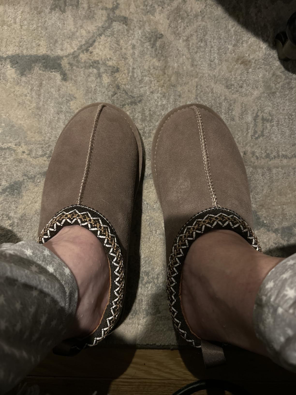 Best Slippers 2026: Expert Reviews & Top 12 Tested Picks