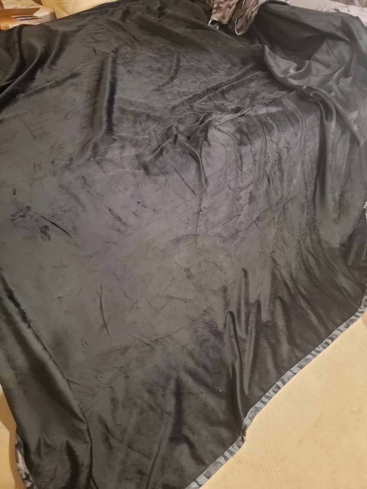 Big Blanket Co Review: Is the 10x10 Original Stretch Worth $179?